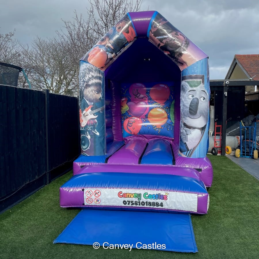 Extra Small Inflatable Bouncy Castle Hire in Essex | Canvey Castles