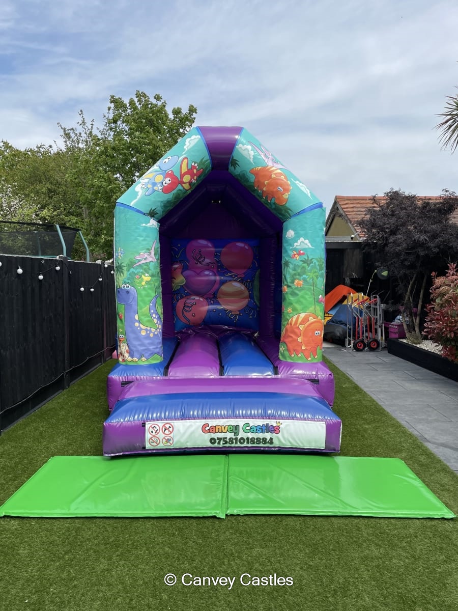 Extra Small Inflatable Bouncy Castle Hire in Essex | Canvey Castles